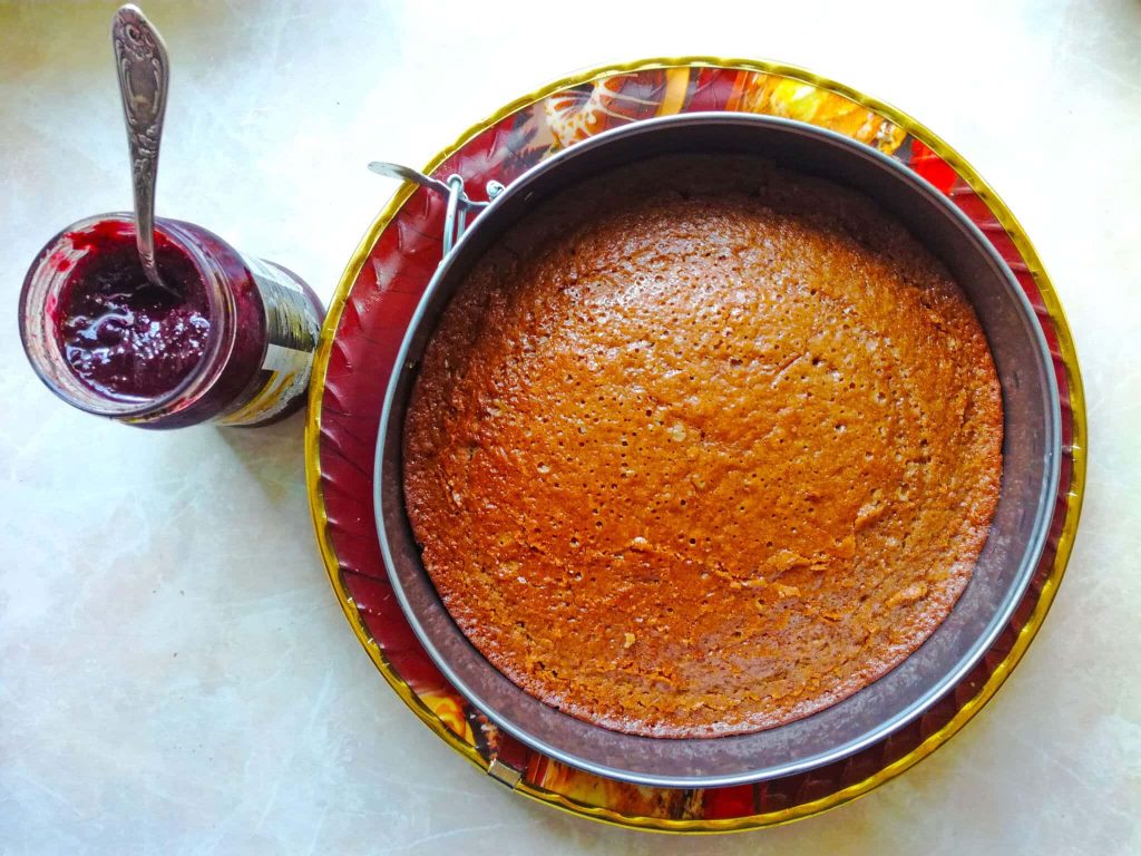 Chocolate sponge cake with cherries | Ukrainian recipes