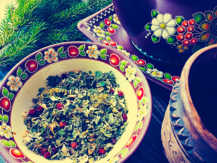 Carpathian herbal berry tea – Ukrainian Recipes