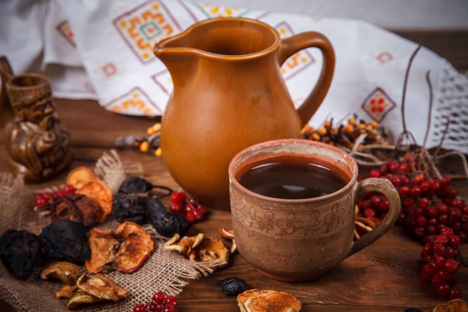 Dried fruit kompot | Ukrainian recipes