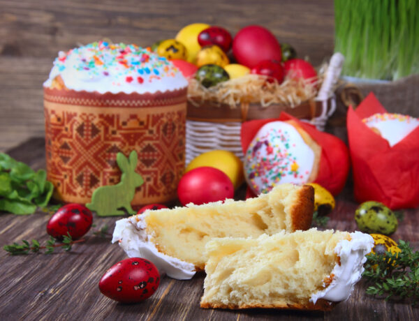 Traditional Ukrainian paska – Step-by-step recipe and tips | Easter bread